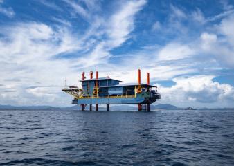 Seaventures Dive Rig Sipadan Reviews & Specials - Bluewater Dive Travel